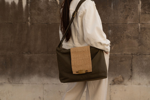 THE MIJI BAG | smart casual, sturdy, slouch messenger bag