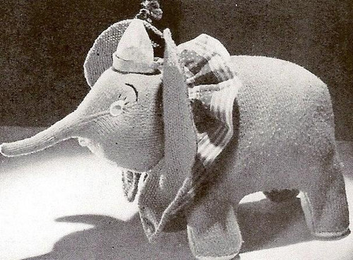 Dumbo toy vintage knitting pattern PDF | website