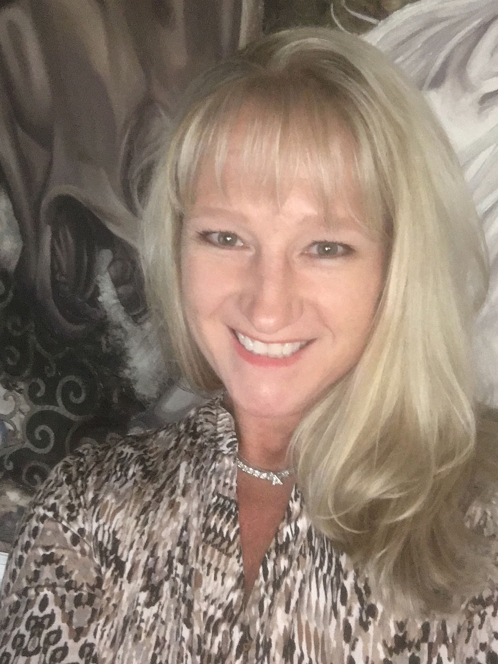 Featured Visual Artist/ Educator- April Sharpe