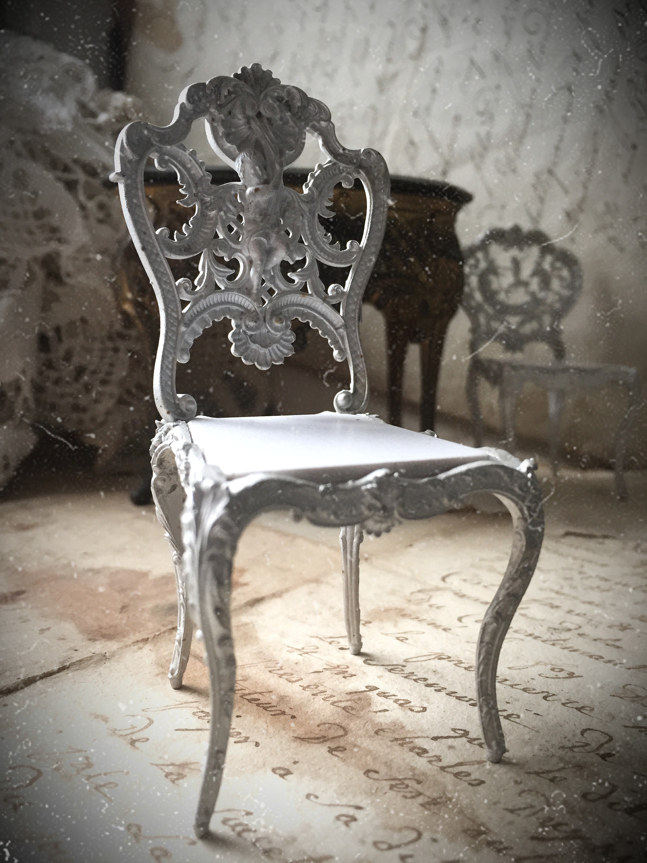 Alison Davies Miniatures 12th scale ornate furniture, dolls houses.