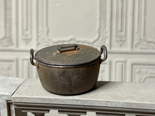 Low cooking pot with lid | Alison Davies Minis