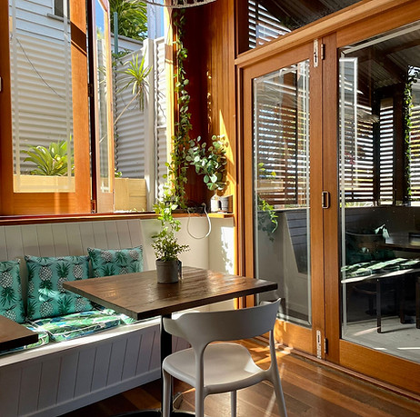 HOME | THE WOOMBYE PUB