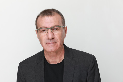 הקרנת סרט: חיים יקרים | bahatzer 2024