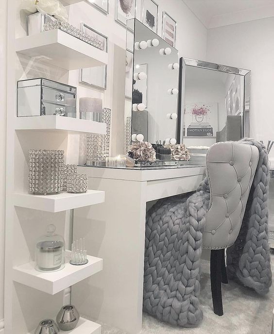 Makeup Vanity Ideas for small Spaces