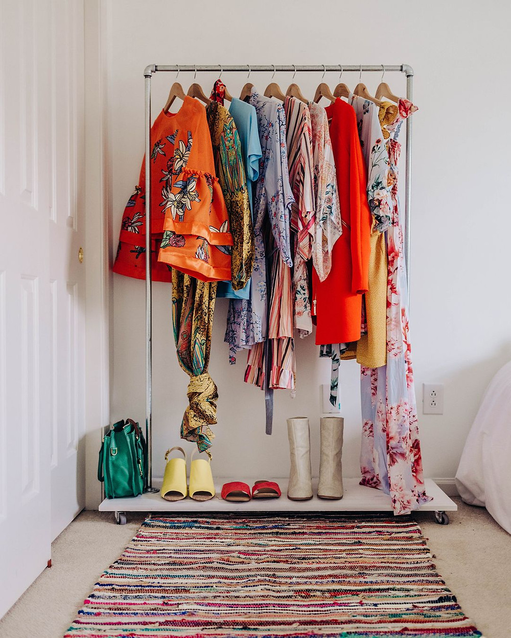 How to Organise Your Clothes if You don't Have a Big Closet