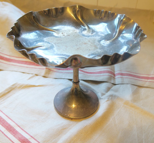 Silver Plate Repousse Dish | vintage-interiors