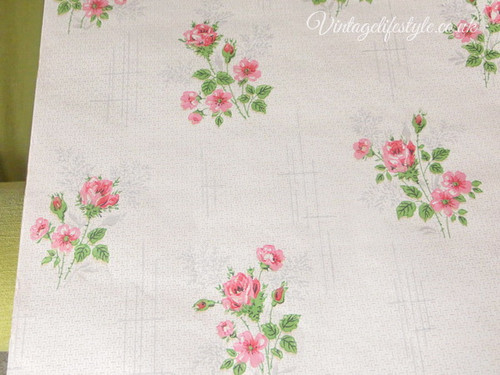 Pink Roses 1950's Crown Wallpaper | vintage-interiors