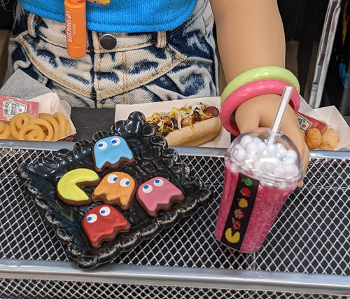 Pac-Man Cookies Set | DollysDiningRoom