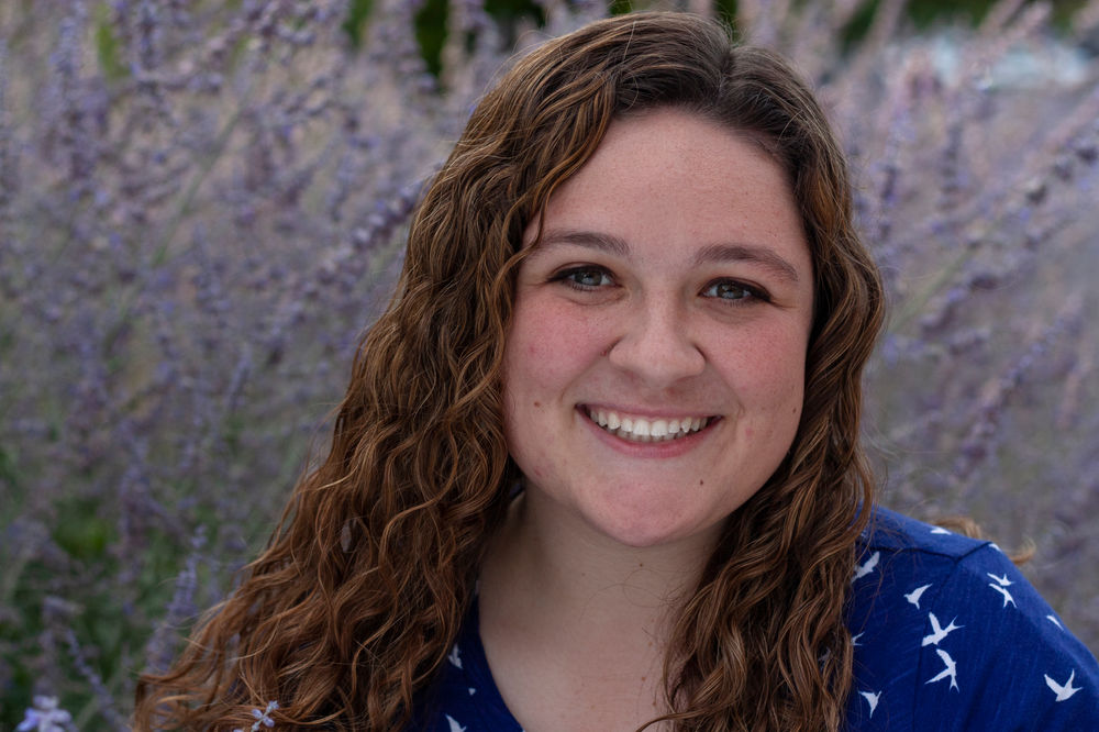 How to Avoid Distracting Backgrounds