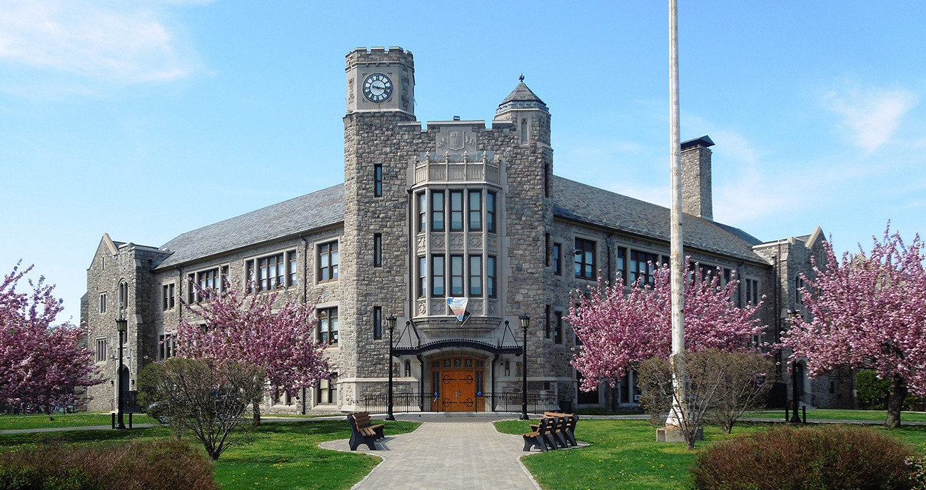 PELHAM MEMORIAL HIGH SCHOOL | PELHAM, NY