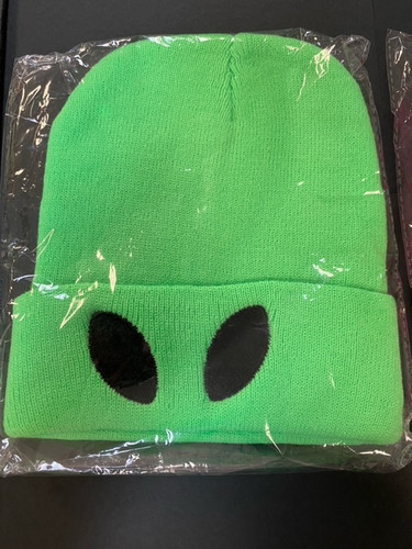 Green Alien Beanie | roswellufomuseum
