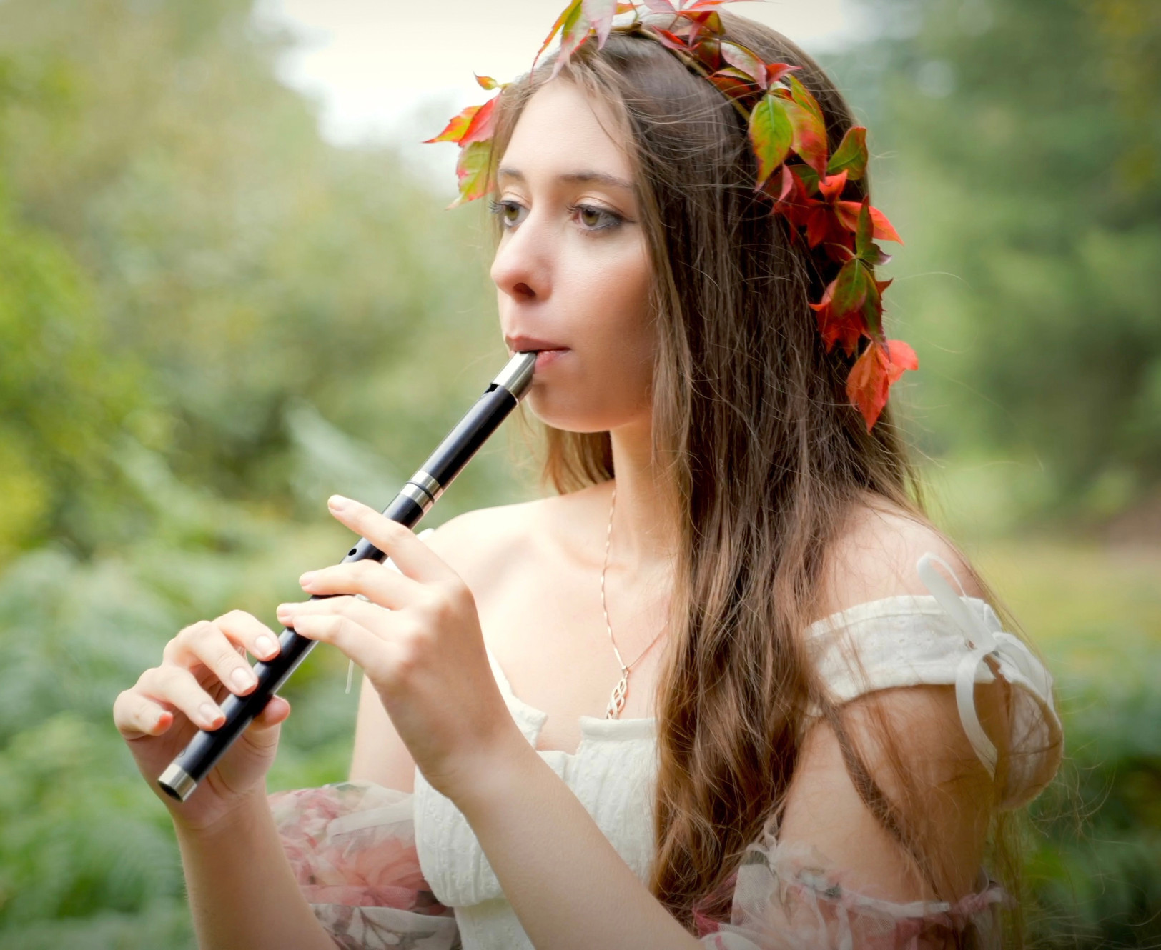 Bio | Leyna Robinson Stone