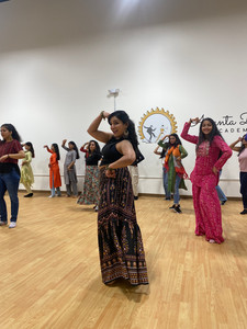 Home | Ananta Dance Academy|Bollywood Dance|Bhangra|Bharatnatyam|Edmonton