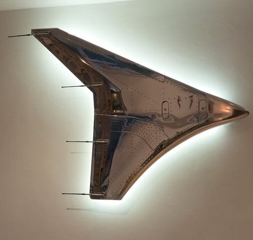 Airbus A320 polished, mounted wing fence | Aerotiques