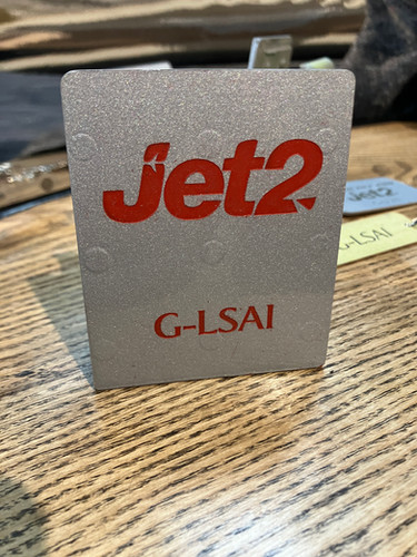 Ex-Jet2 Boeing 757, G-LSAI, fuselage section desk stand | Aerotiques
