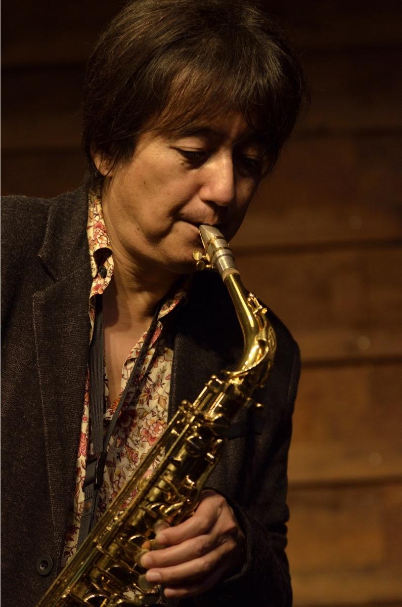 SAXZ MOUTHPIECES & SAXOPHONES