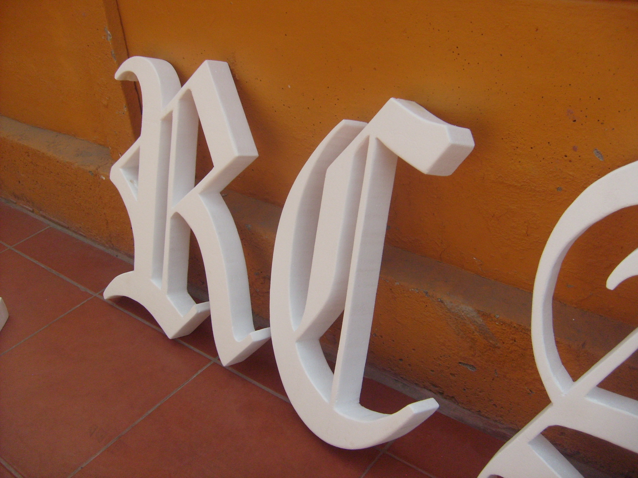 Corpóreos, Ficticios Publicitarios, Letreros publicitarios