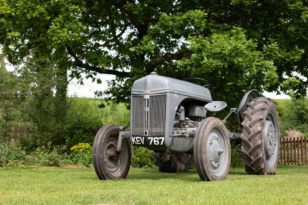 1942 FORD 2N - Classic Tractor Collection