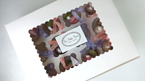 Macaron Crystal Ball Gift Box | Les Petits Fours HK