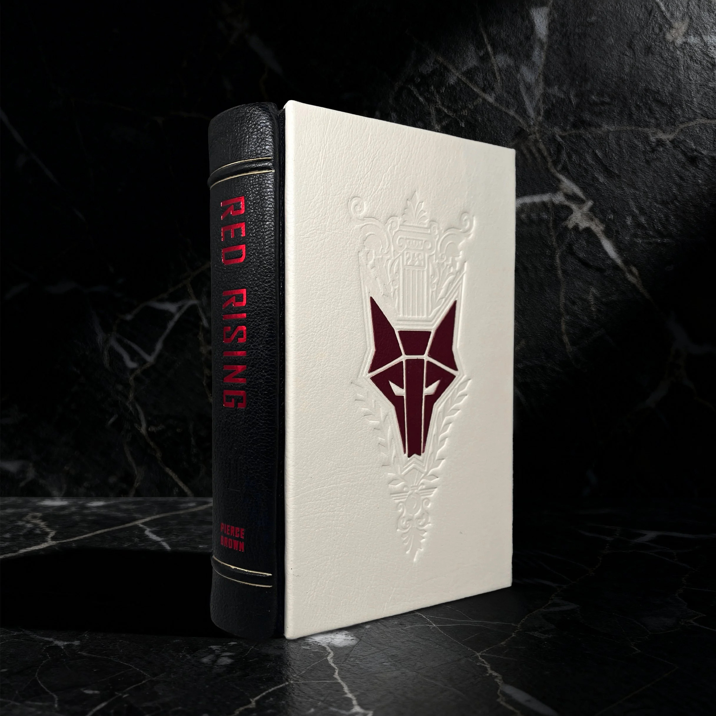 Red Rising Lettered Edition Pierce Brown Curious King | Books ...