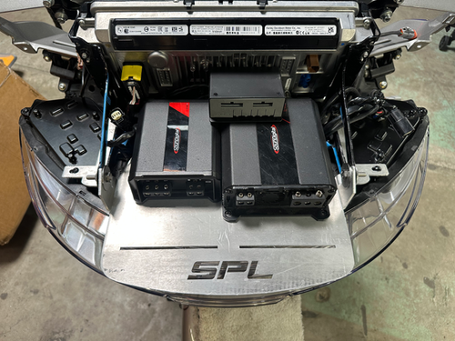 2024+ Road Glide V2 Amp Rack Harley Davidson | SPL Bagger Audio