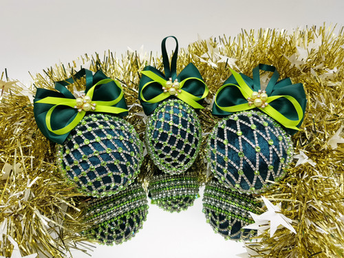 "Victoria" in Green | Lara Joly Craft