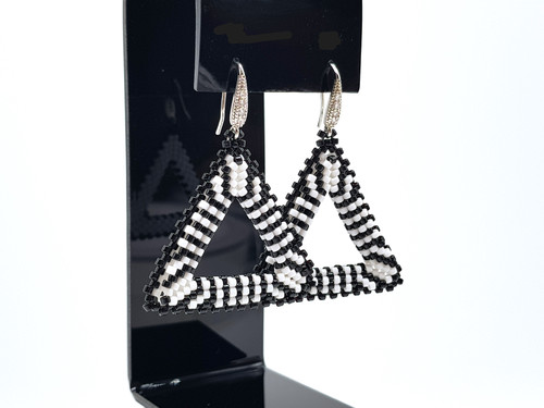 Triangle earrings | Lara Joly Craft