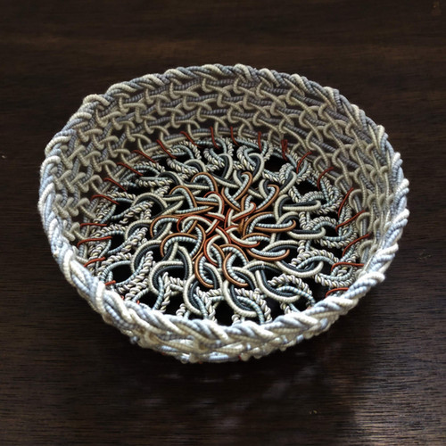 SHALLOW VESSEL | Jessica Light