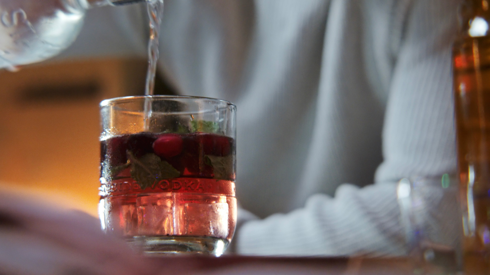 HOLIDAY COCKTAIL - BANDIT