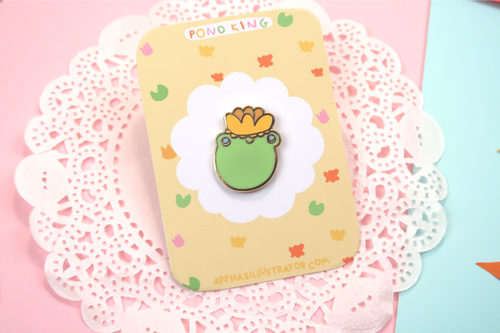 Frog, the King of the Pond Enamel Pin | aPenas Illustrator