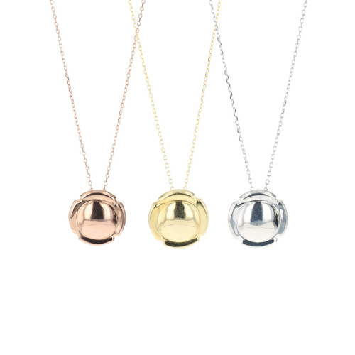 La Capsule necklace | champagneeveryday