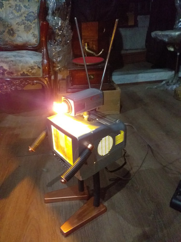 "TV Robot" Lamba | burefe.com
