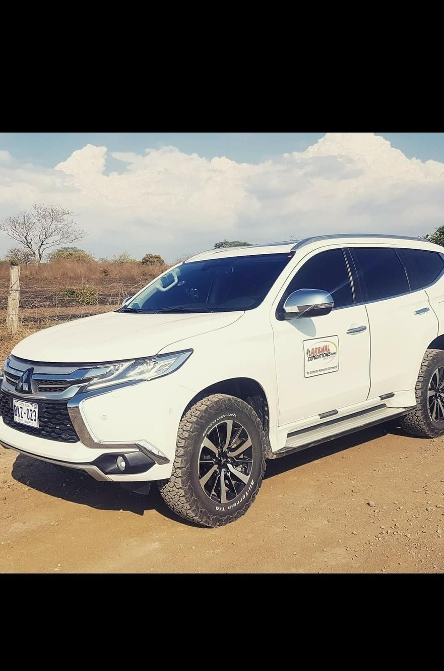 Costa Rica Private Transfers & Shared Shuttles