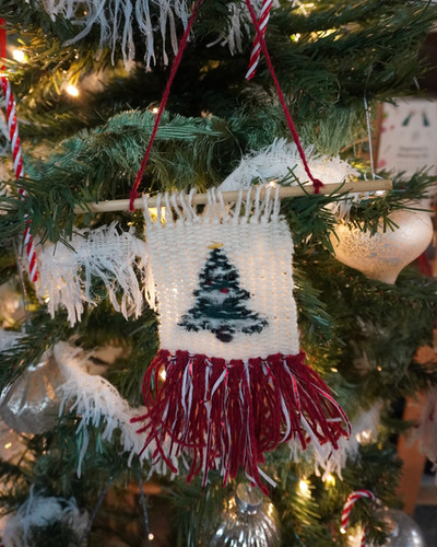 Christmas Tree Decoration Ideas: Weave Draft Pattern | Shiv Textiles