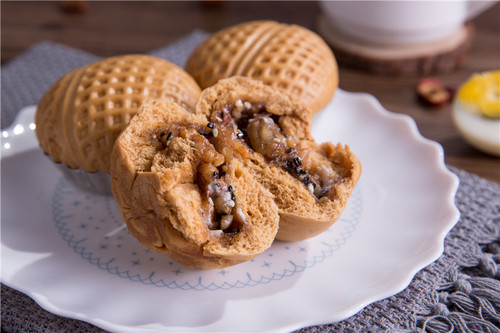 Walnut Bun | WingTak Food Product