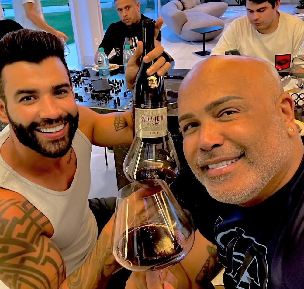 Vida de Rico: Gusttavo Lima e Rick Sollo gastam R$ 120 mil em noite de ...