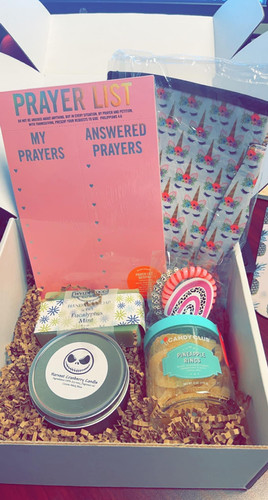 Monthly subscription box | The Blank Box Compan