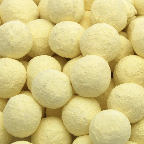 Lemon Bon Bons | thesweetiepeople