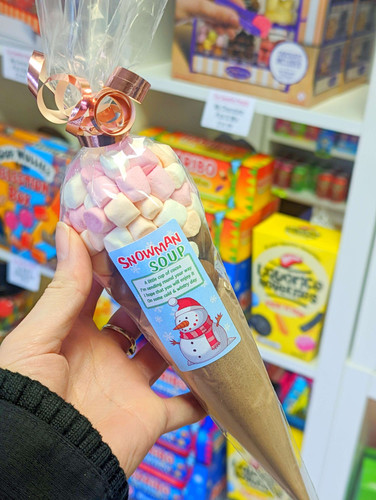 Snowman Soup Hot Chocolate Cone | thesweetiepeople