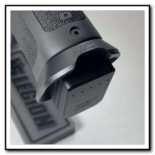 Sig Sauer P320 Magwell for X5 and X-Carry Grip modules | armorycraft