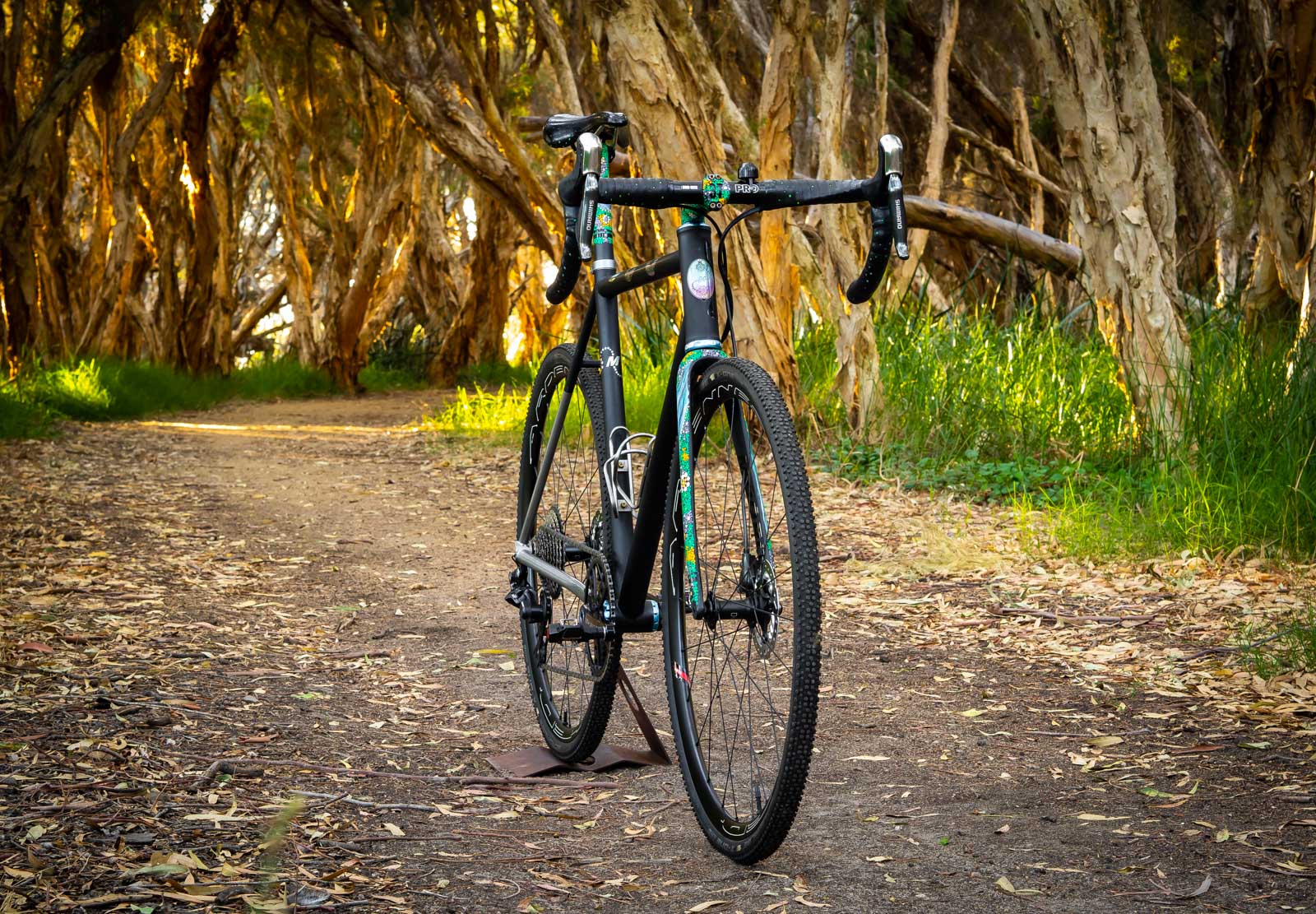 Mooro Cycles - Custom titanium bicycle frames handmade in Australia