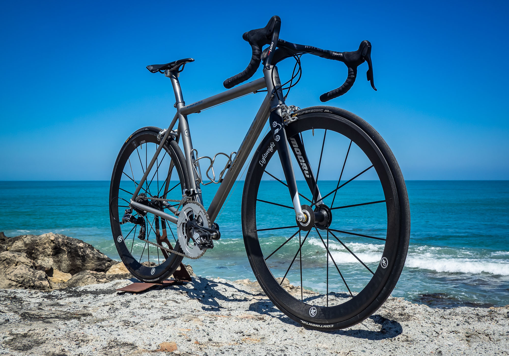 Mooro Cycles - Custom titanium bicycle frames handmade in Australia