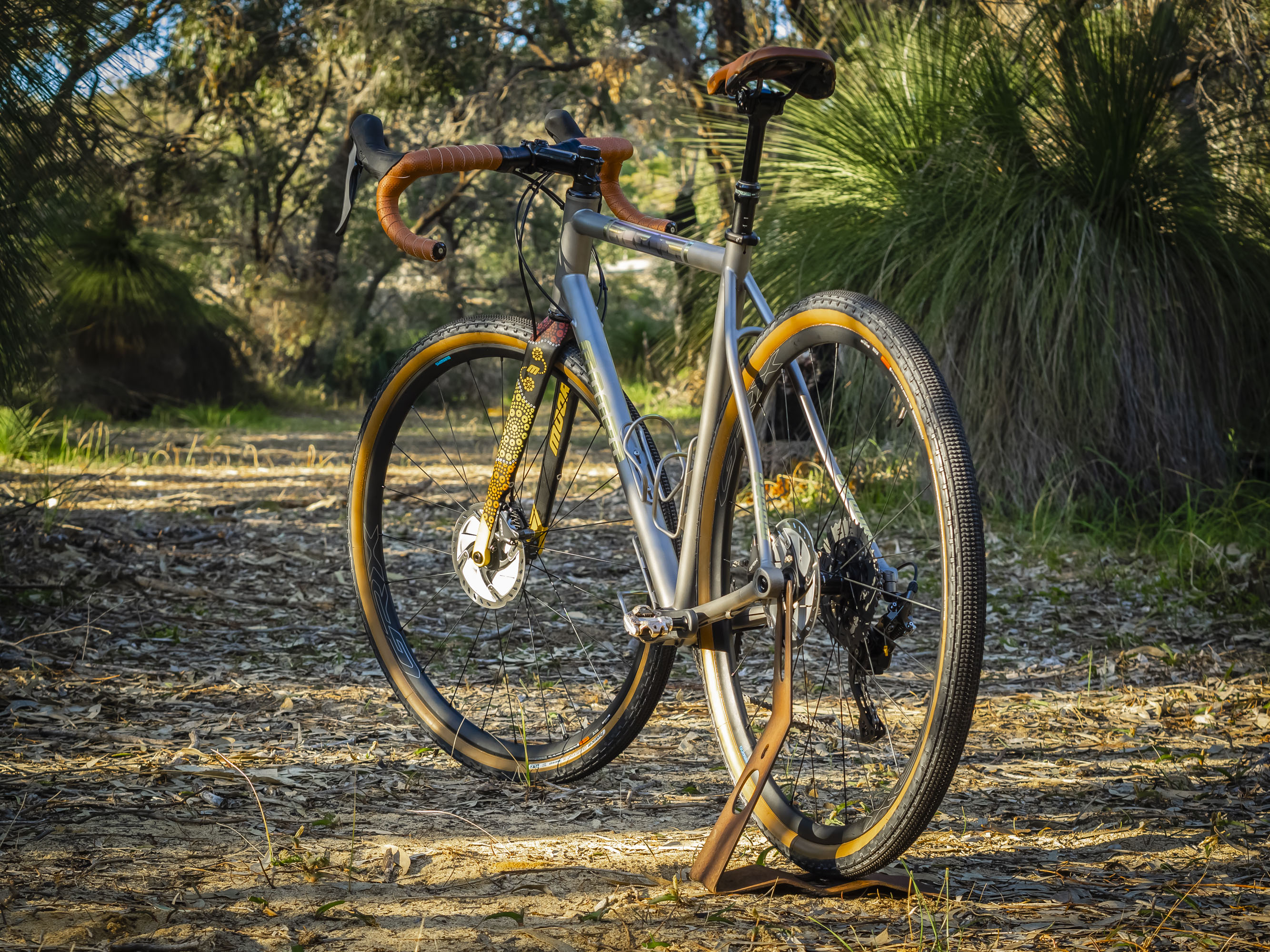 Mooro Cycles - Custom titanium bicycle frames handmade in Australia