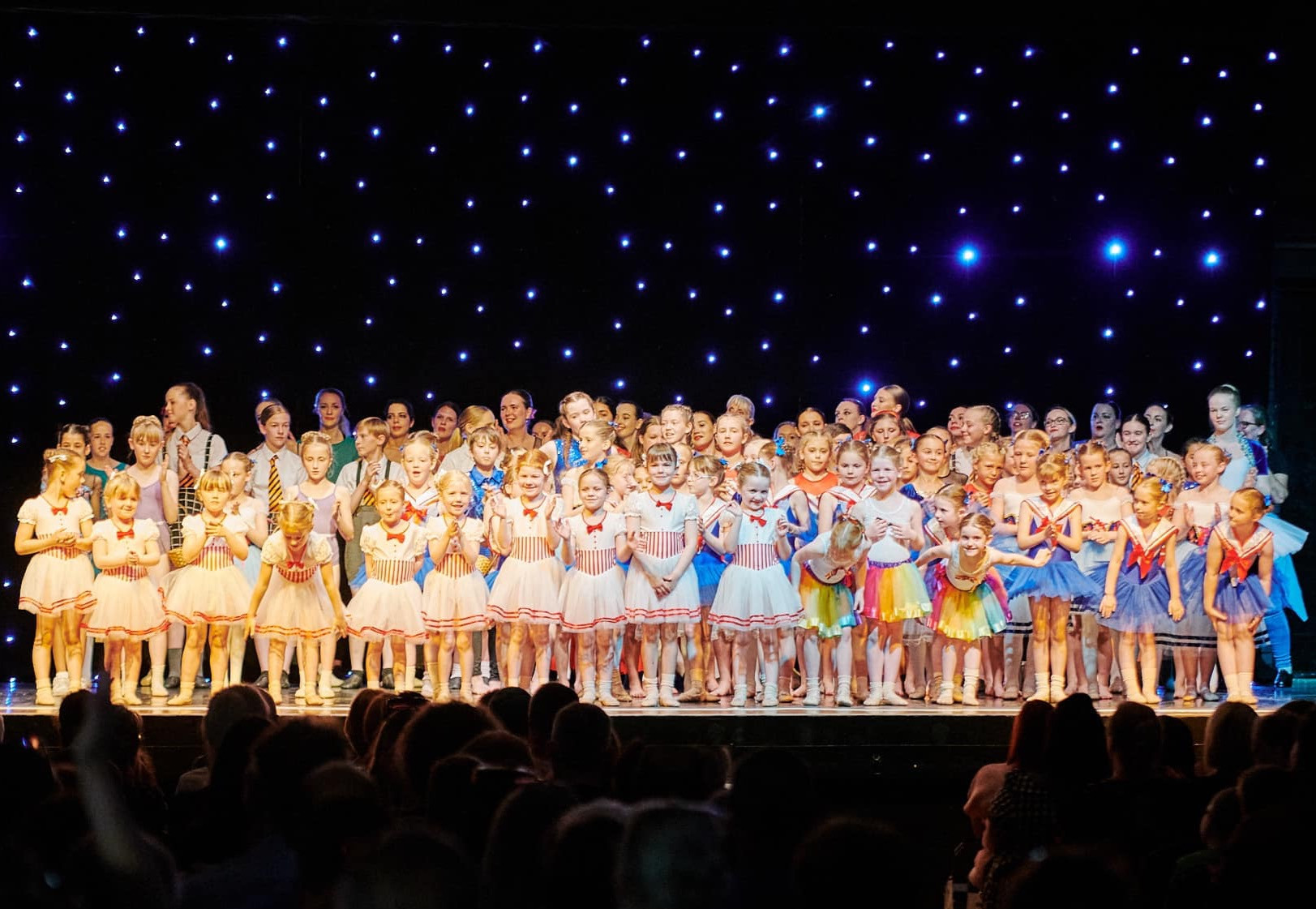 Contact | Deborah Hoskins Dance