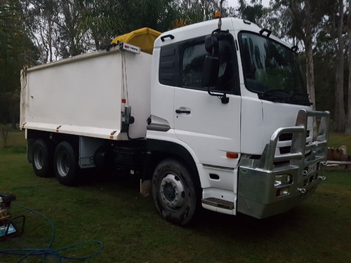2011 UD 16m3/ 23 Tonne GVM Tandem Tipper | Yellow Diggers