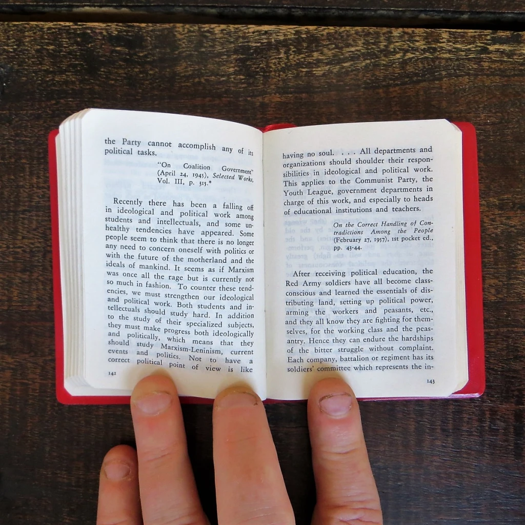 Book China Red Book English Second Edition | Propagandaworld