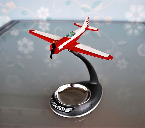 Model Yak 18P | Propagandaworld