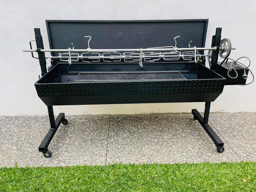 Full spit hire package | DIY Event Specialist