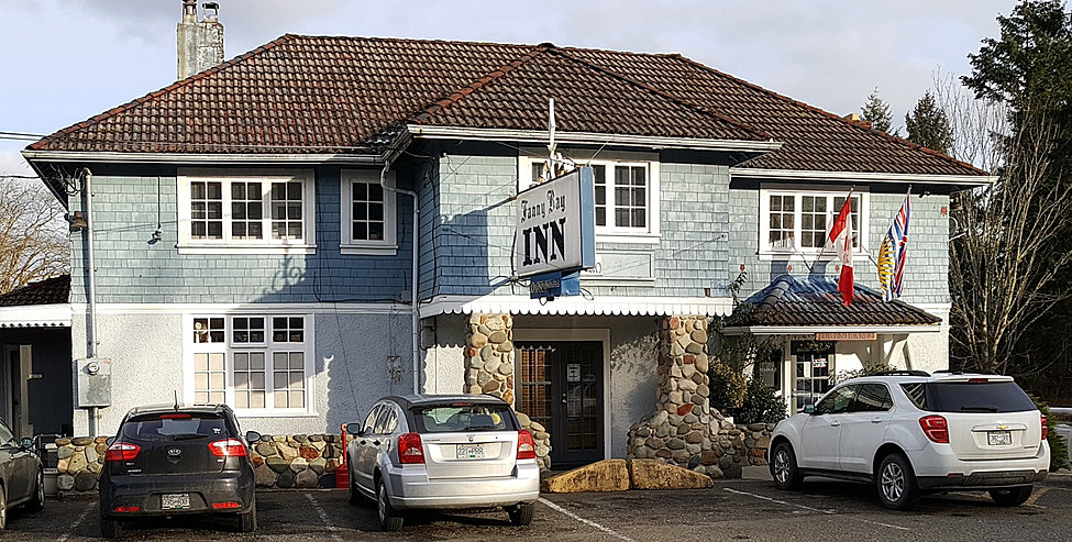 Historic Pub | Local Oysters | Fanny Bay Inn