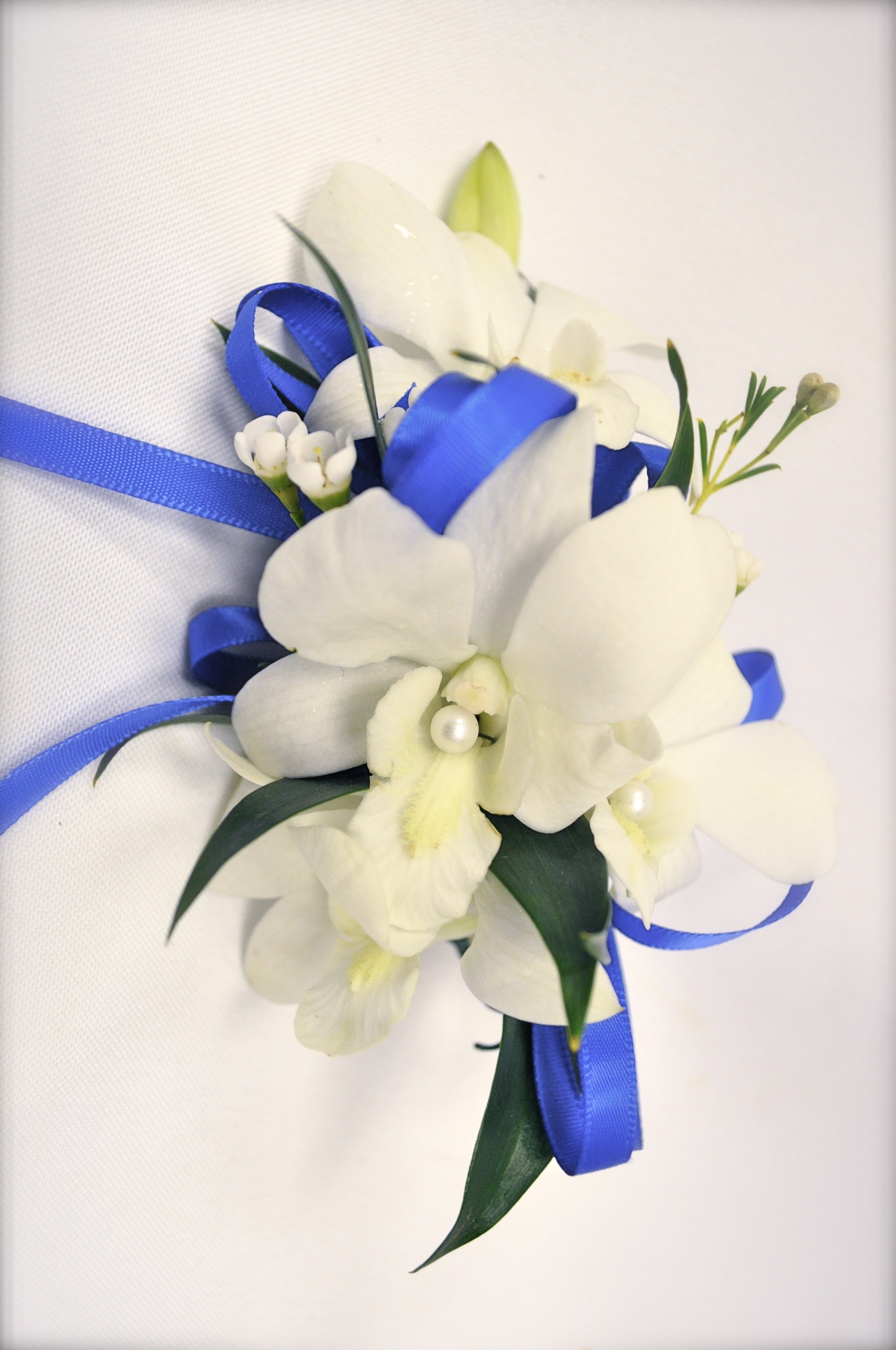 Graduation Boutonnieres and Corsages- CREATIVE EDGE FLOWERS NE CALGARY